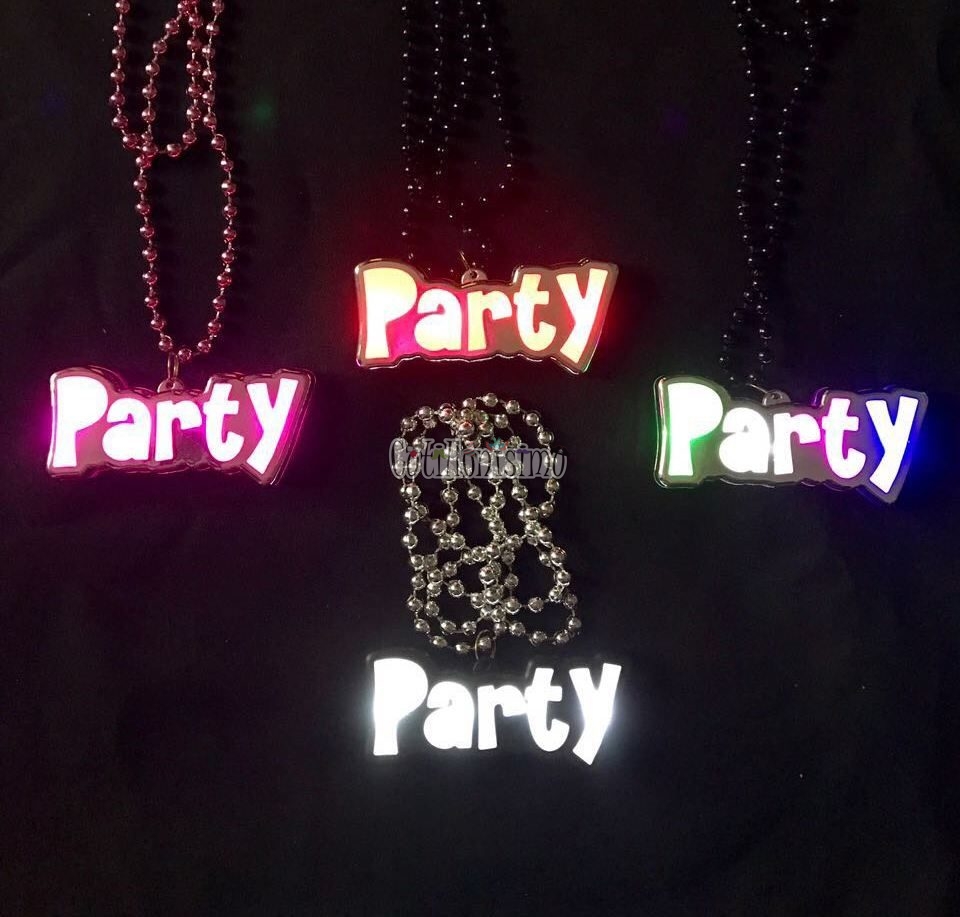 Collar PARTY con Perlas (LED) | Cotillonisimo