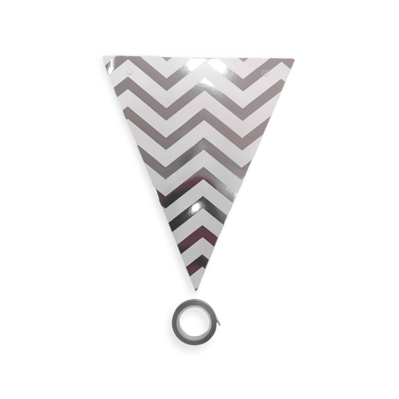 Banderín Triangular Zigzag Plateado 2 mts | Cotillonisimo